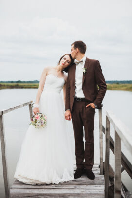 Get inspired by this beautiful rustic country wedding